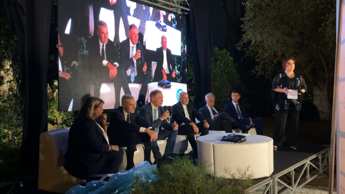 Tavola rotonda • Dinner Party 2023 Tavola rotonda • Dinner Party 2023